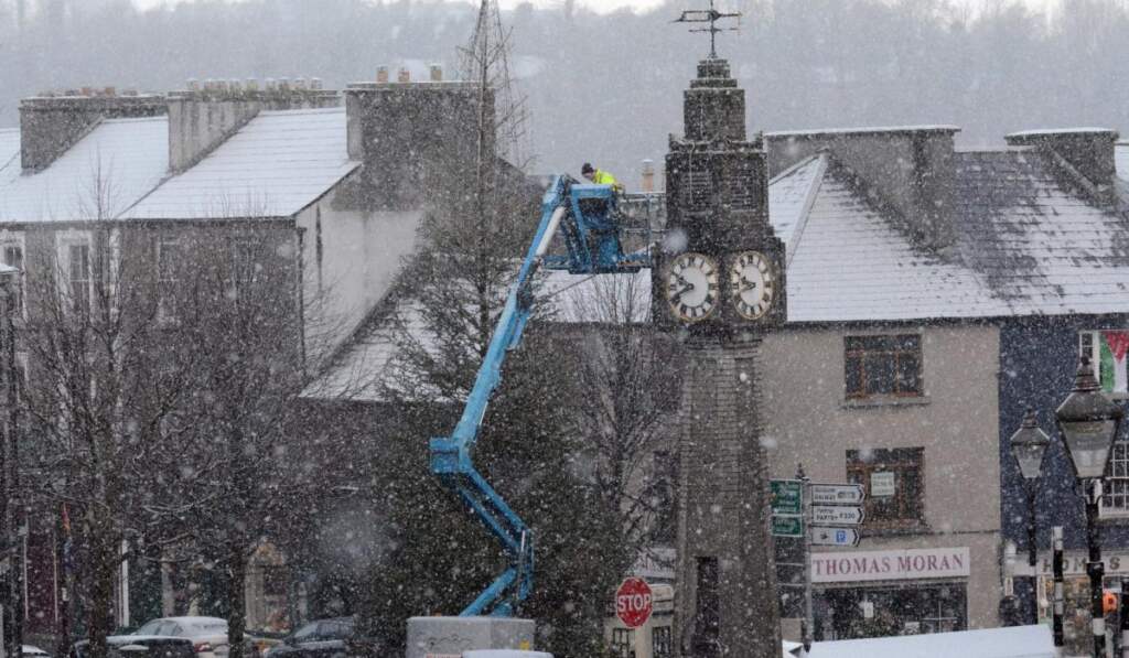 Understanding Moderate Snow Ice Warnings - propnews.co.uk